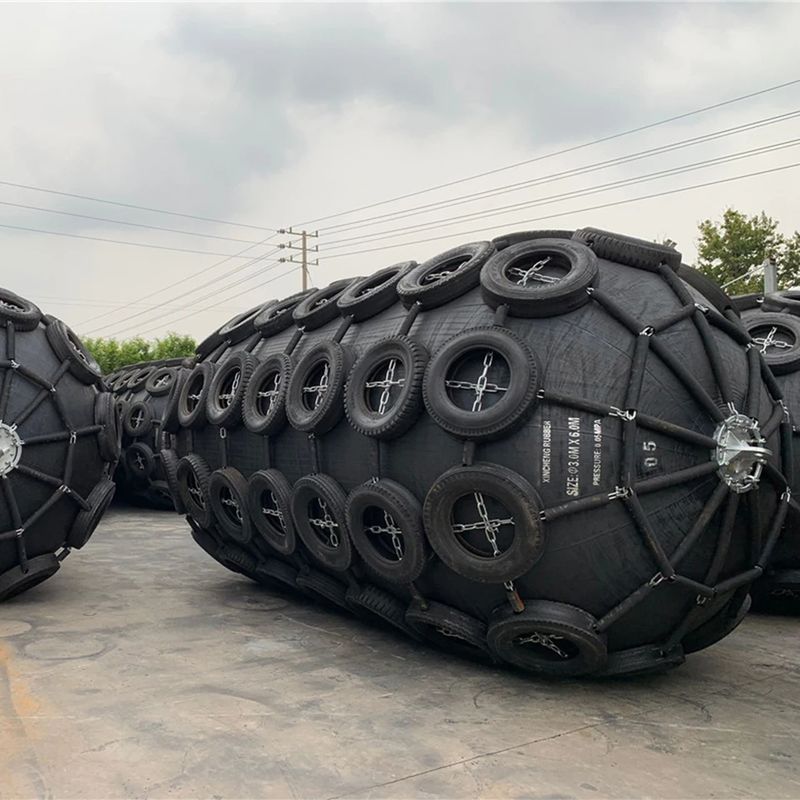 Low Maintenance Pneumatic Boat Fenders for Versatile Applications