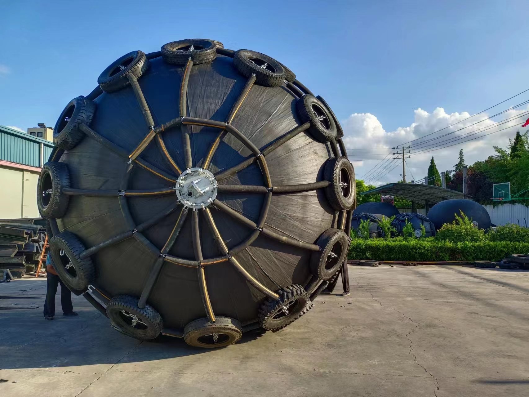 Yokohama Cylindrical Pneumatic Fenders - Customizable Up To 4.5m